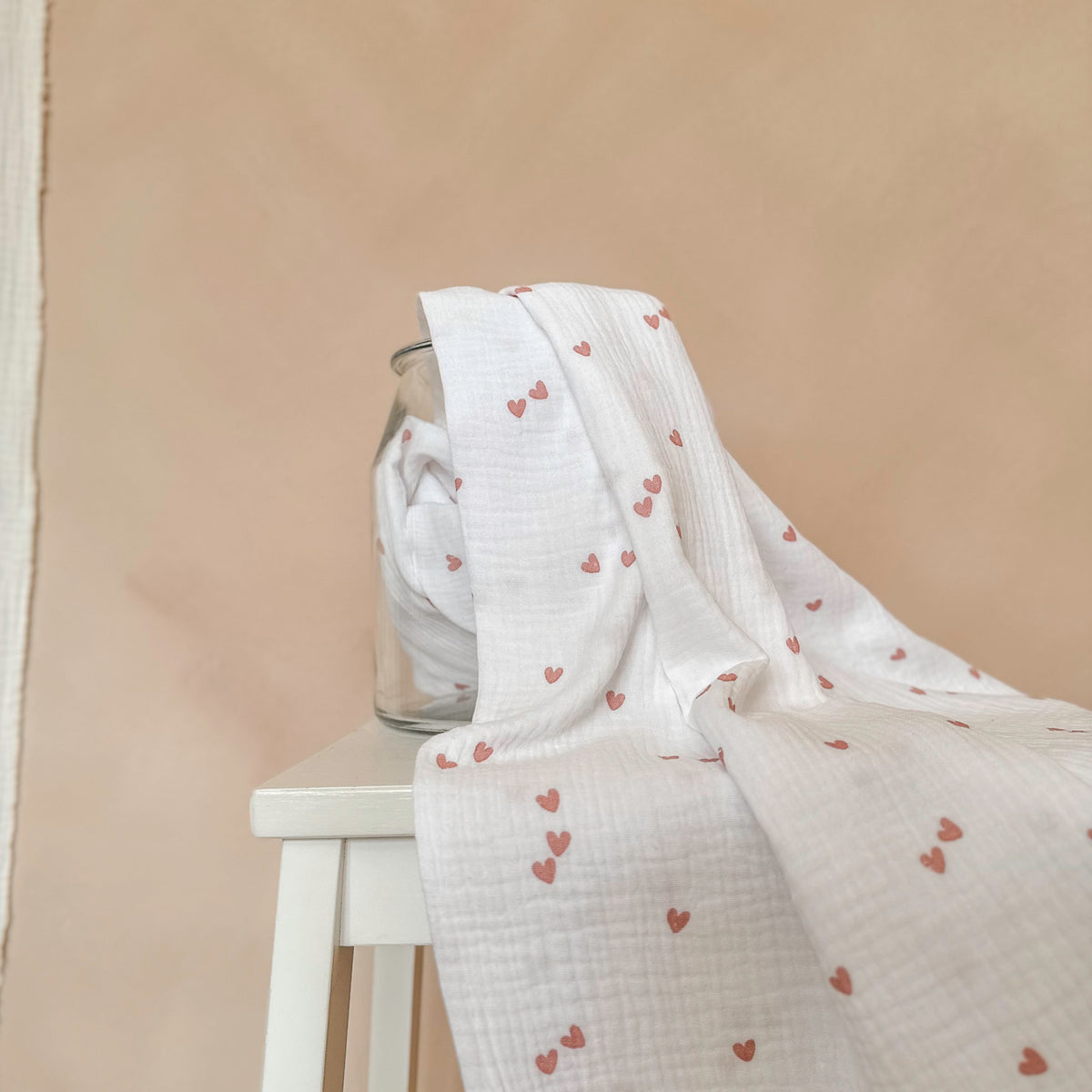 Cotton muslin / white little hearts – mylittlefabricshop