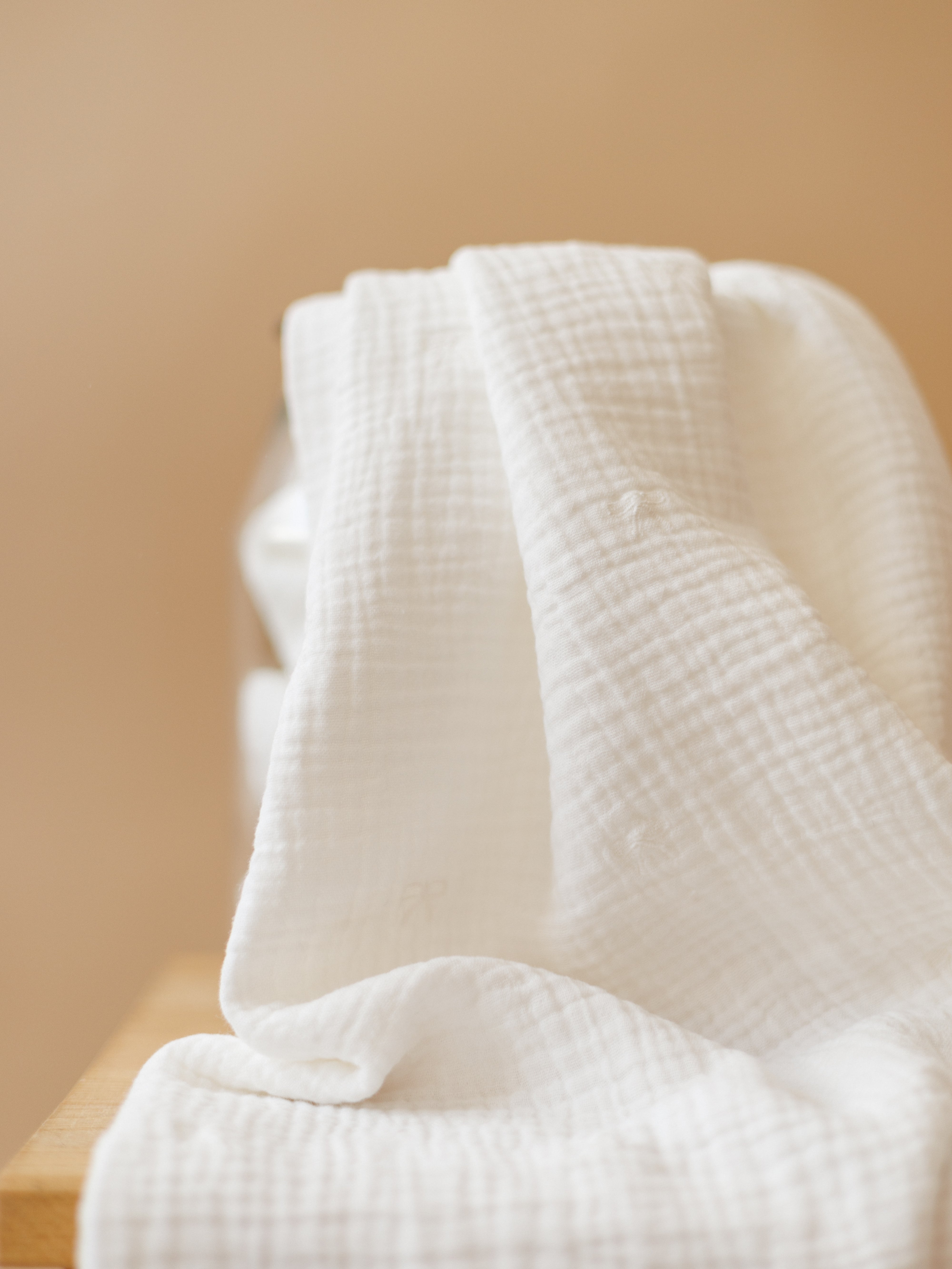 Muslin / Embroidered bows - Off white – mylittlefabricshop
