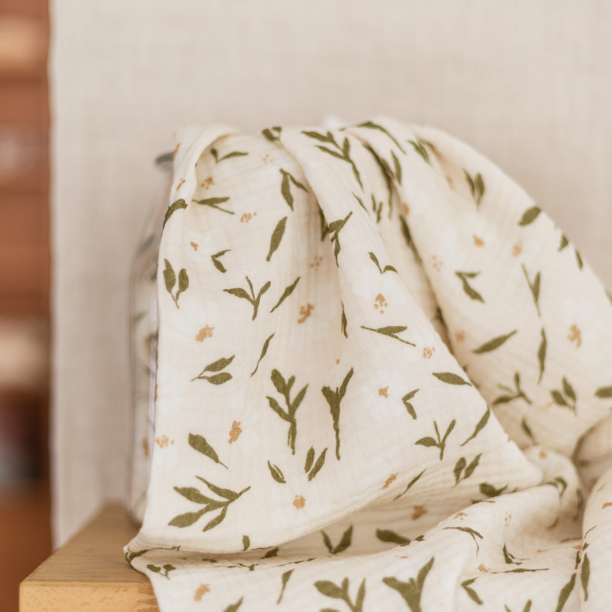 Triple layer muslin / Cream & Olive Flowers – mylittlefabricshop