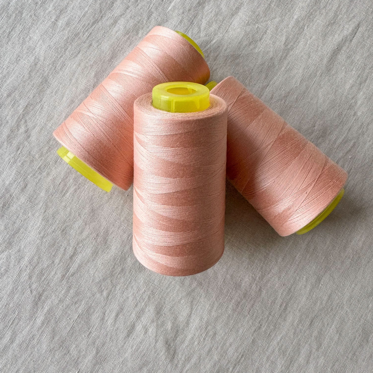 Overlock Sewing thread / blush pink – mylittlefabricshop